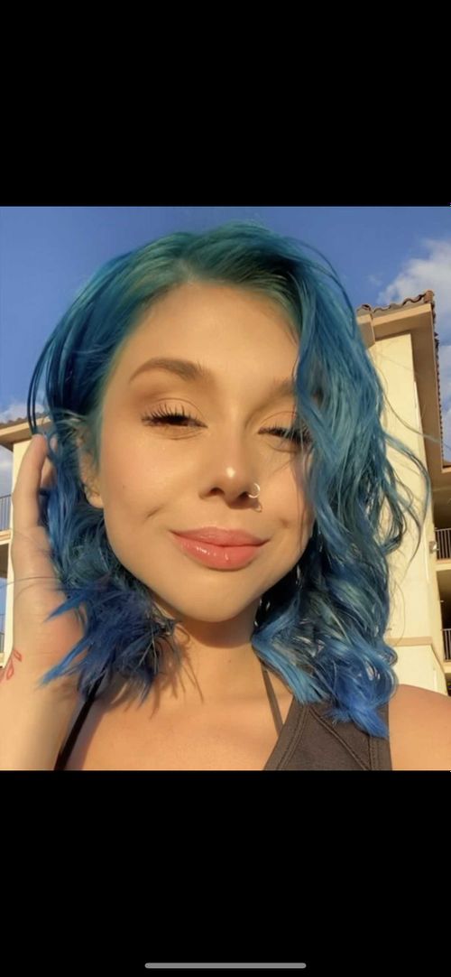 Laura Cadia - lauracadia OnlyFans