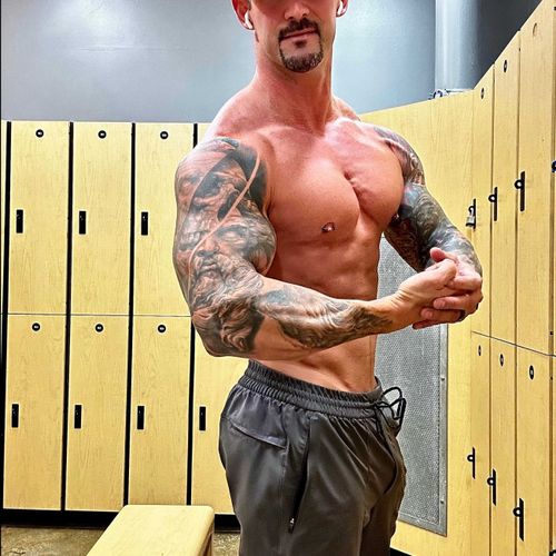 littlehotwife82 - littlehotwife82 OnlyFans