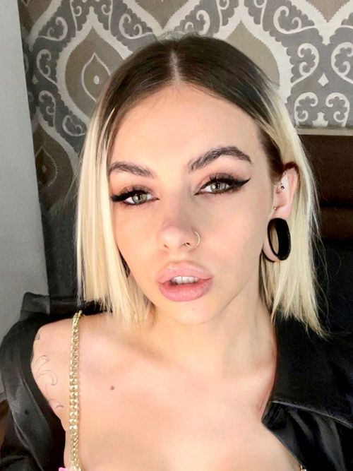 😈 𝙆𝙀𝙉𝘿𝙍𝘼 𝙇𝘼𝙉𝙀 😈 - kendraa.lane OnlyFans