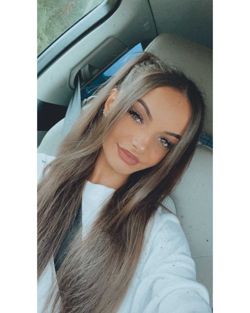 Elvyshine - elvyshinelatex OnlyFans