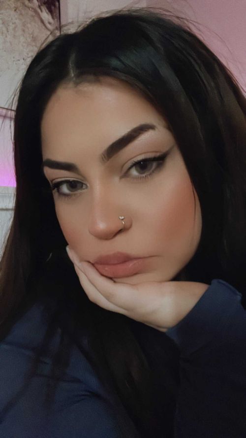 Nora Vines - noravines OnlyFans